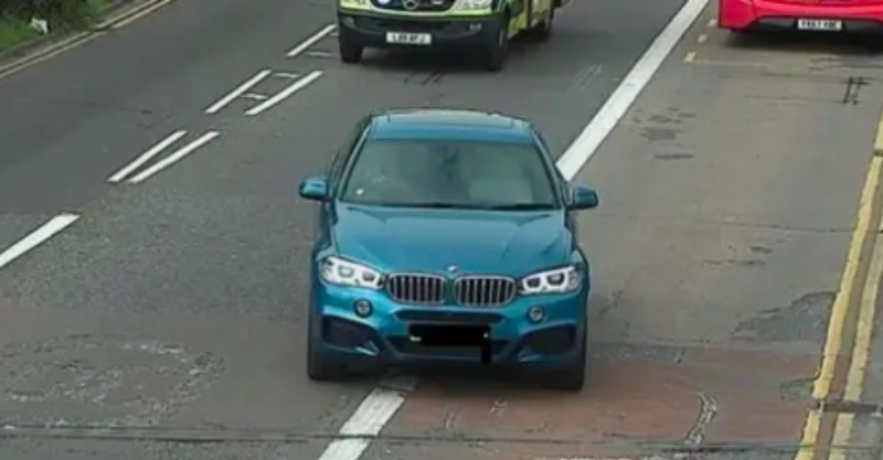 好心「讓救護車先過」 駕駛遭罰4000元傻了 | TEEPR 亮新聞