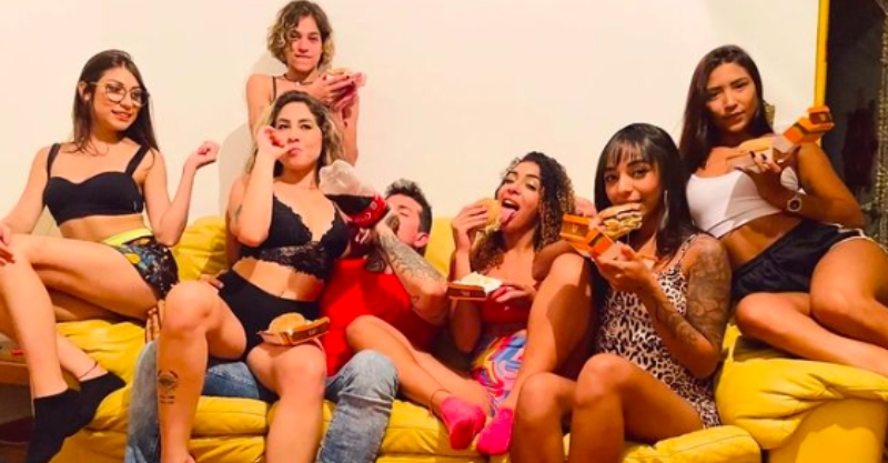 36歲網紅嗨娶9老婆！1年後「一半離了」原因是隔壁鄰居 | TEEPR 亮新聞