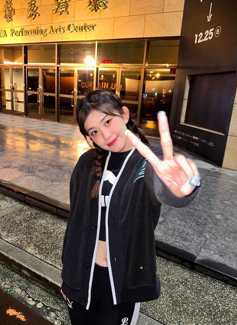 21歲女星確診「燒到40.6度」吐血 轉中重症送急診 | TEEPR 亮新聞