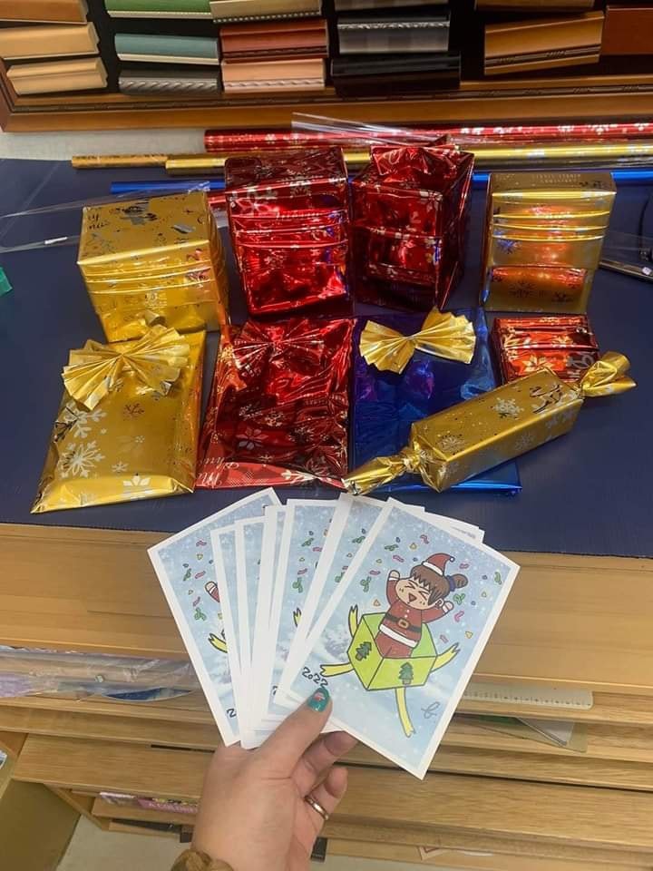 交換禮物說好500元「卻收到百元小物」 他愣：該說什麼 | TEEPR 亮新聞