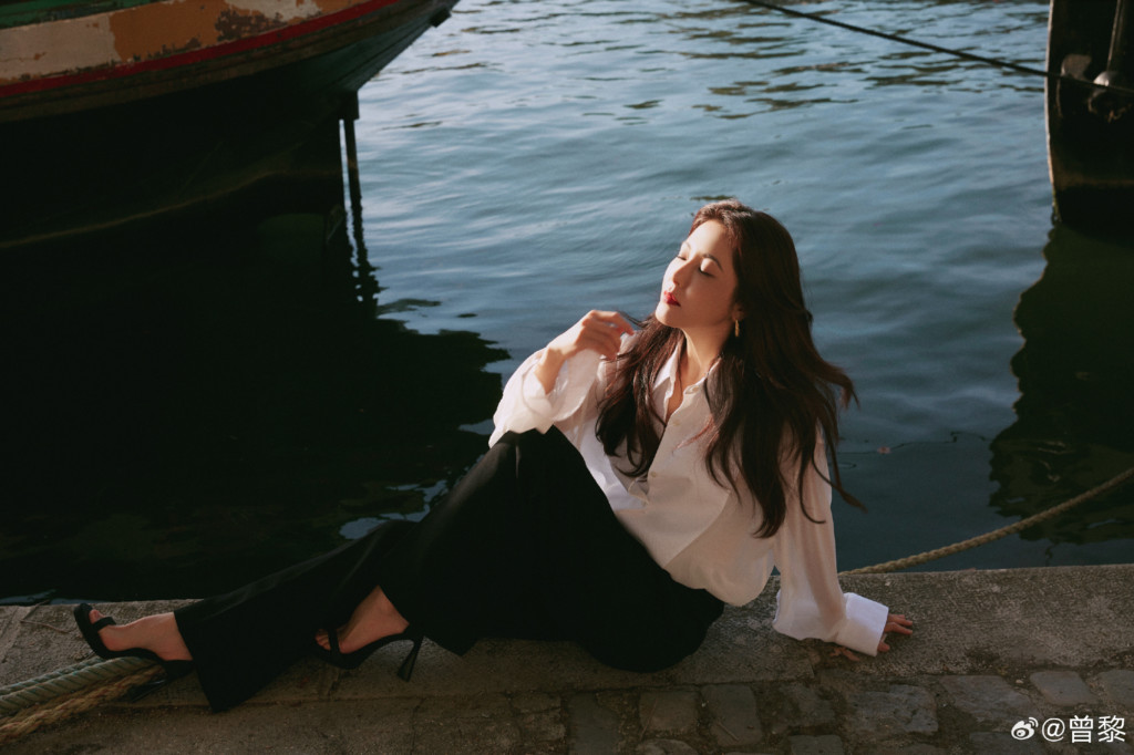 「最美校花」47歲真實狀況曝！網看凍齡正臉近照暴動：今晚睡不著了 | TEEPR 亮新聞