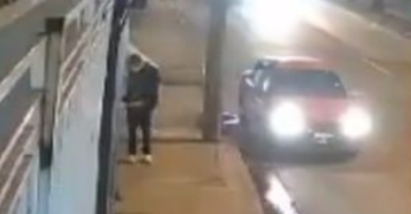 少年偷裝炸彈 才30秒爆炸「四肢遭炸斷飛散」恐怖畫面曝 | TEEPR 亮新聞