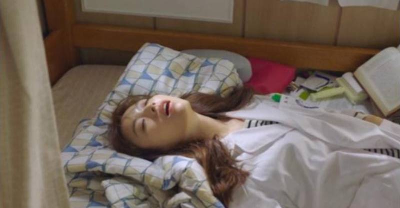 常打呼「睡前最好別喝」 醫教3招改善！長期小心生病警訊 | TEEPR 亮新聞