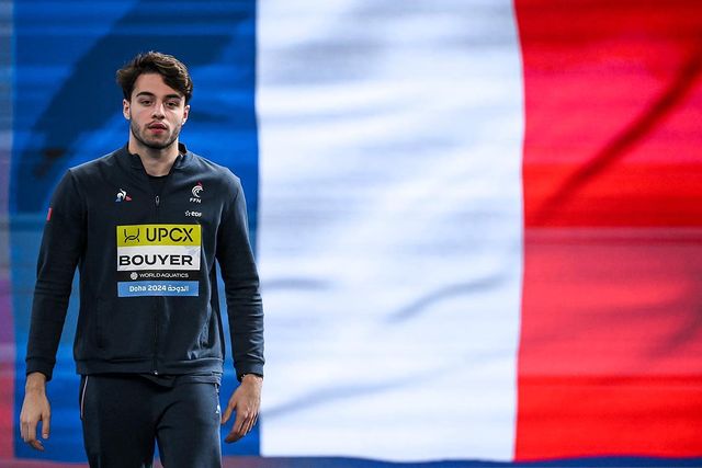 泳褲太緊！22歲鮮肉選手「下面鼓一大包」 粉絲瘋了 | TEEPR 亮新聞