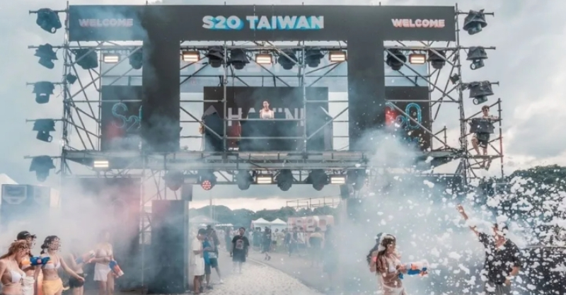 女友穿比基尼去S2O「IG刻意隱藏男友」 他崩潰：很多人在那約跑 | TEEPR 亮新聞