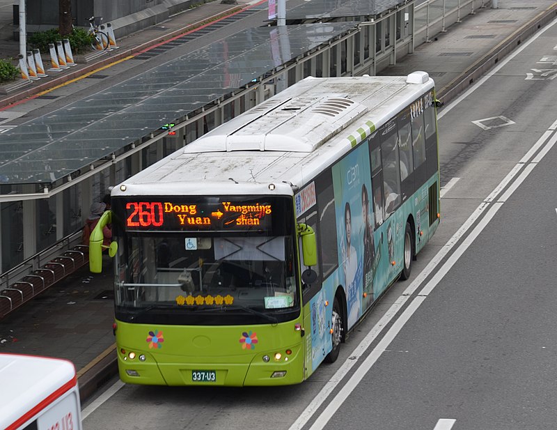恐怖末班車！「每站都停」卻沒人上下車 司機回頭驚吐1句…文化大學學生嚇到不敢再搭 | TEEPR 亮新聞