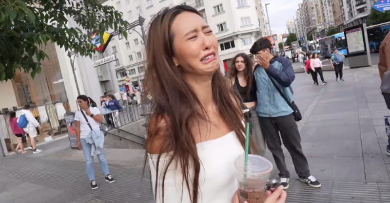 薔薔西班牙逛街包包被偷「損失27萬」崩潰！警曝不是第一次「有人被偷300萬歐」 | TEEPR 亮新聞