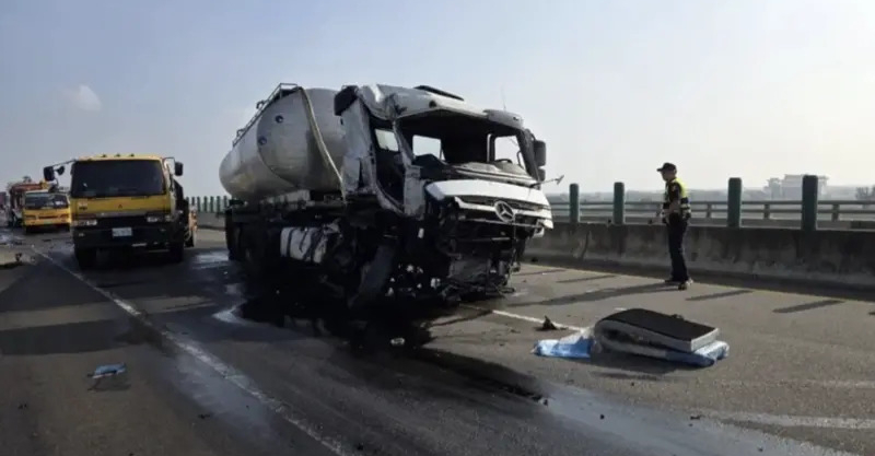 快訊！台61線驚傳重大車禍 緊急封閉 | TEEPR 亮新聞