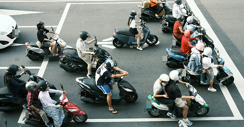 機車停路邊少1動作「3600元飛了」 他收罰單驚：台灣一堆人沒注意 | TEEPR 亮新聞