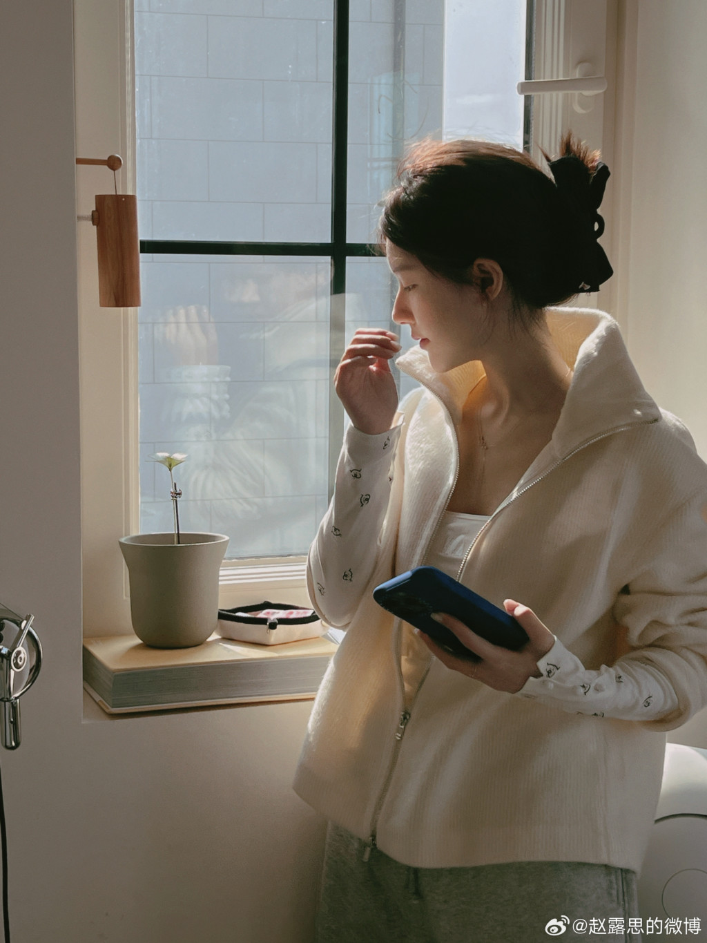 趙露思罹解離症！「神經損傷」曝黑暗史：長期吃助眠藥 | TEEPR 亮新聞