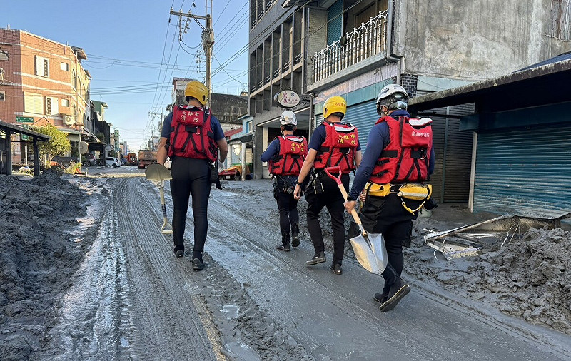 大批志工湧入花蓮救災！他問「為何台南風災卻很少？」內行曝關鍵主因 | TEEPR 亮新聞